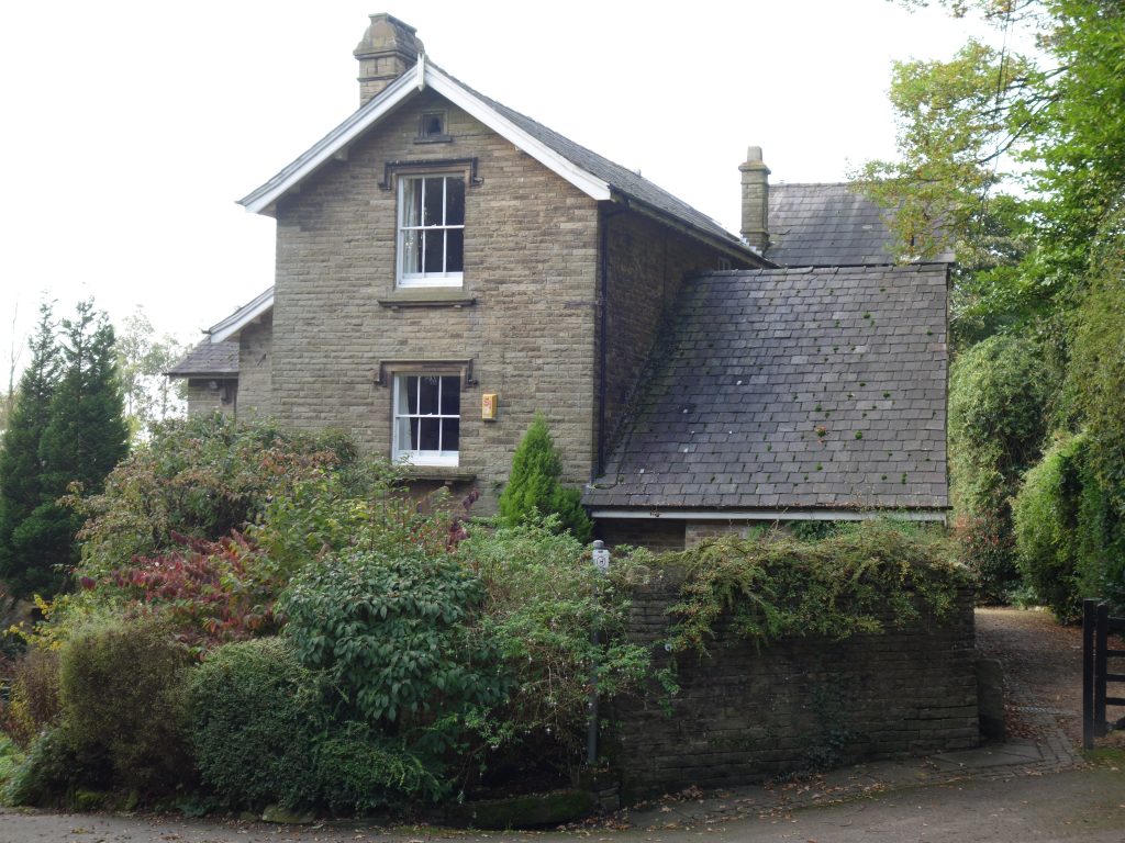 Endon House – Bollington, the Happy Valley!