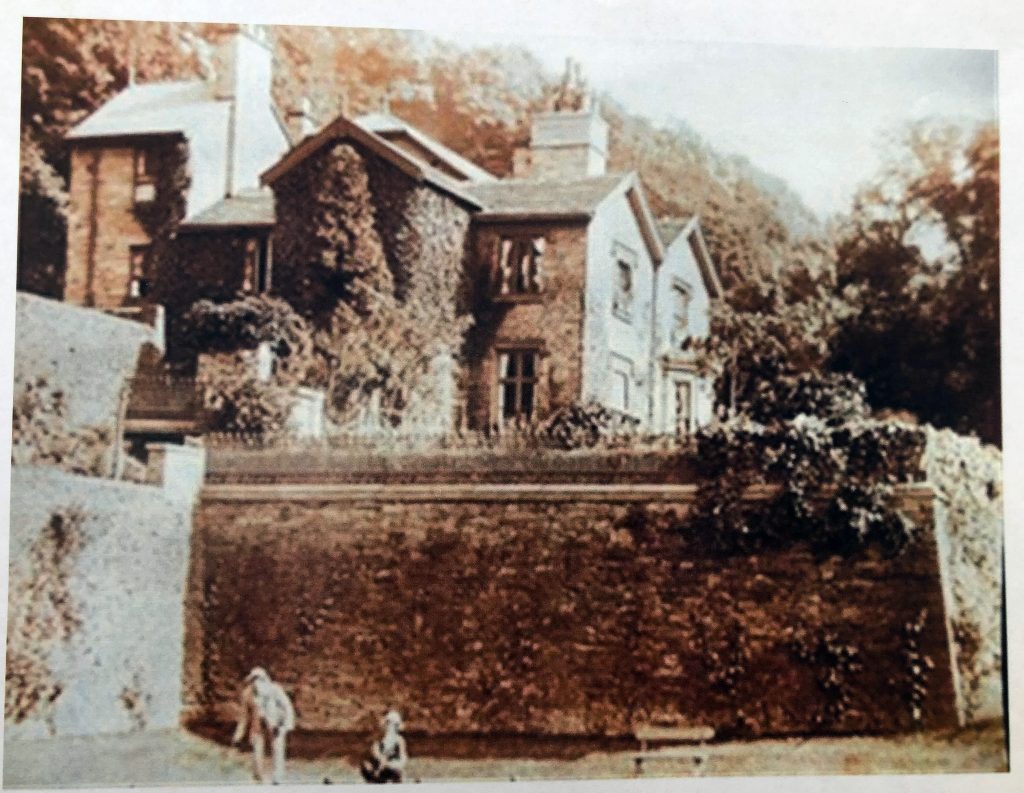 Endon House – Bollington, the Happy Valley!